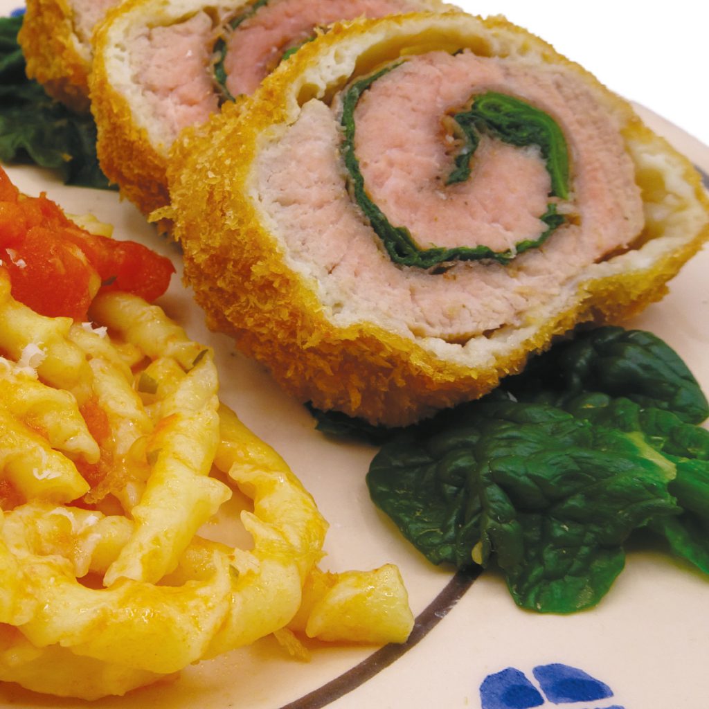 Kalfslapje met spinazie en parmaham en pasta in tomatensaus | Fris Frituren